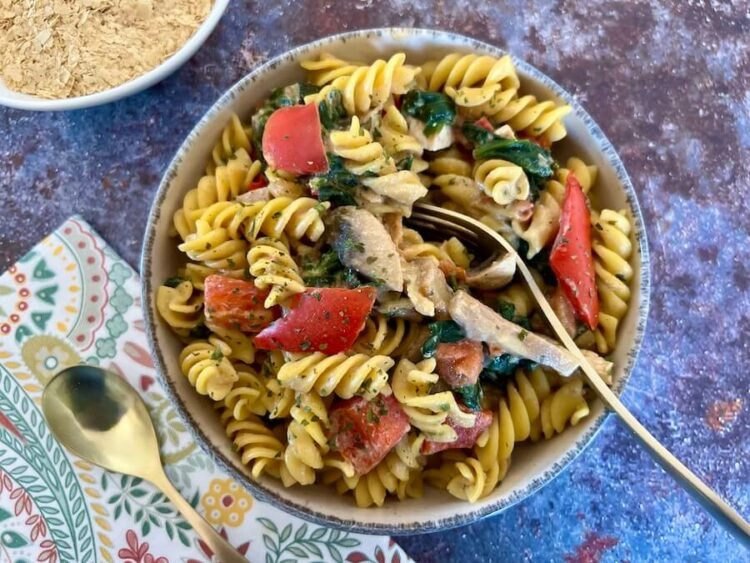 Instant Vegan Creamy Mushroom Pasta – Ready in 20 Minutes – Love Vegan ...